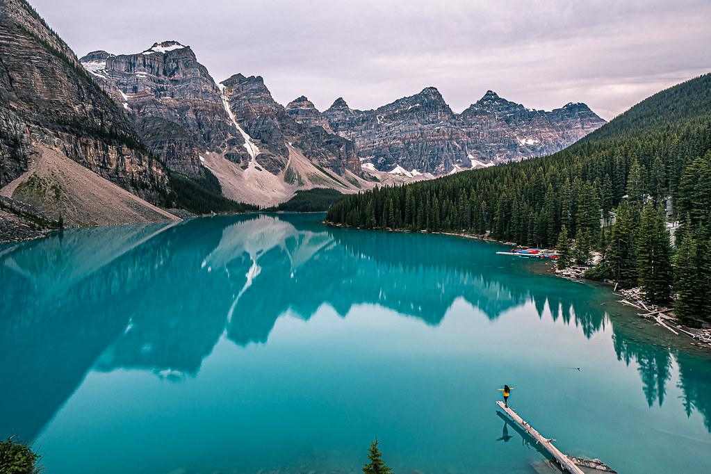 13 Jaw-Dropping Canadian Lake Views That Don’t Require Hiking