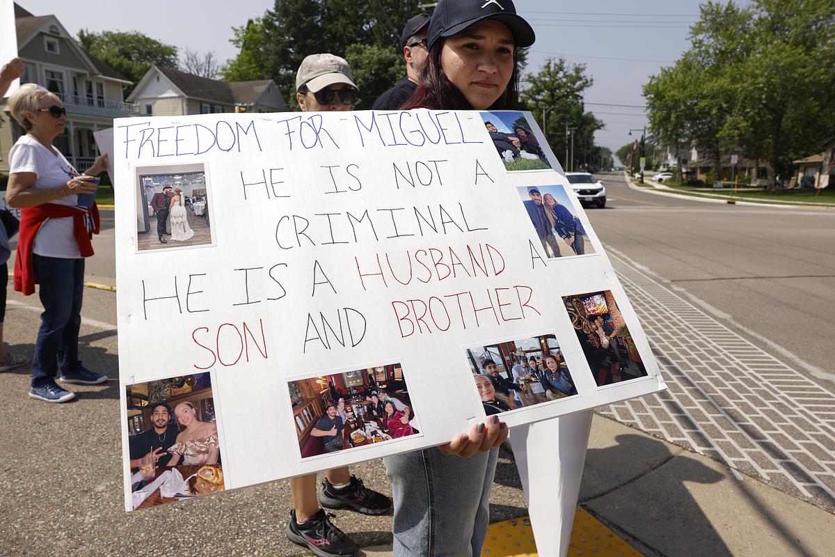 ‘The vacation turned into a nightmare’: Wisconsin asylum seeker ...