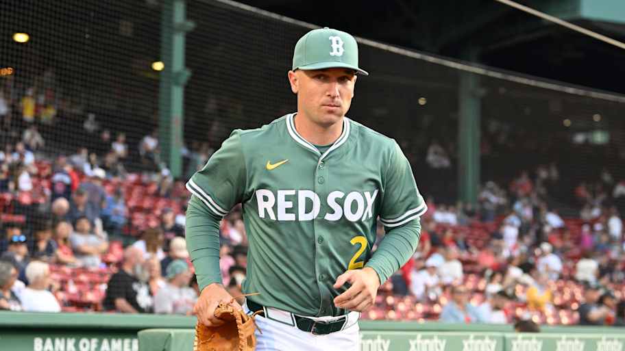 Yankees Could Nab Pesky Star From Red Sox