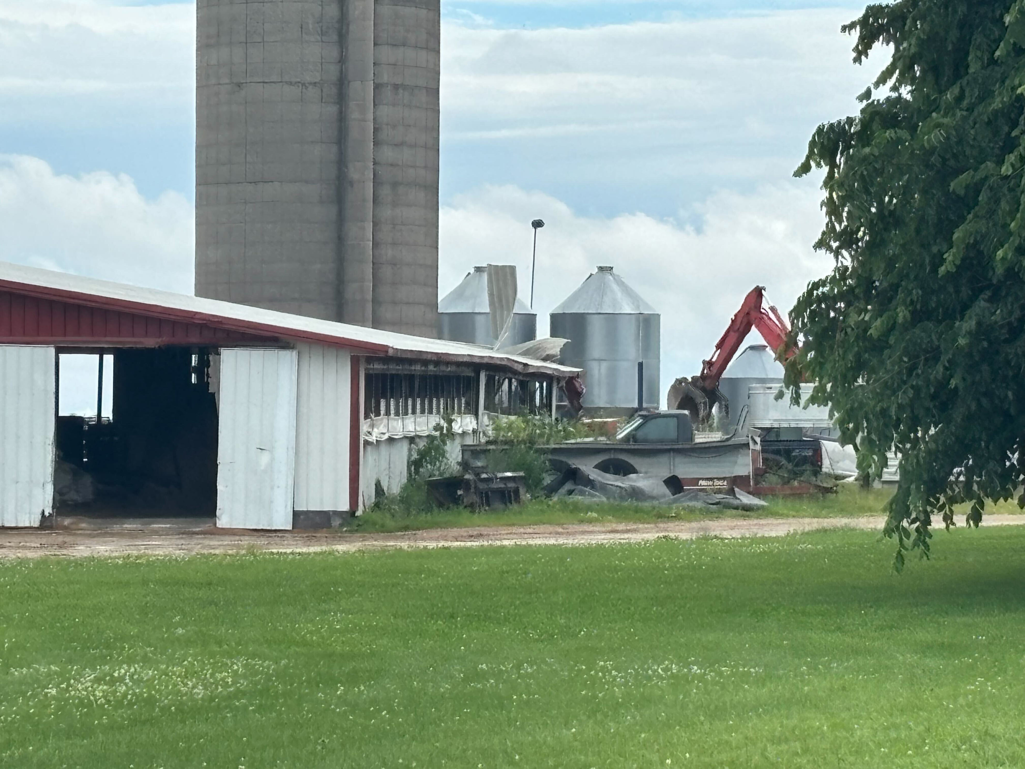Young man dies after silo collapse in Manitowoc County, sheriff says