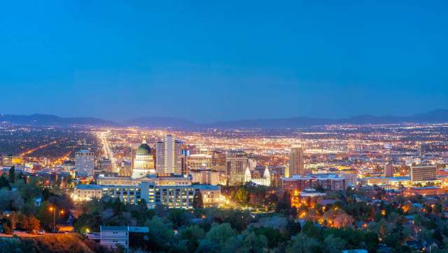 Developers of new skyscraper install unique feature that serves entire ...