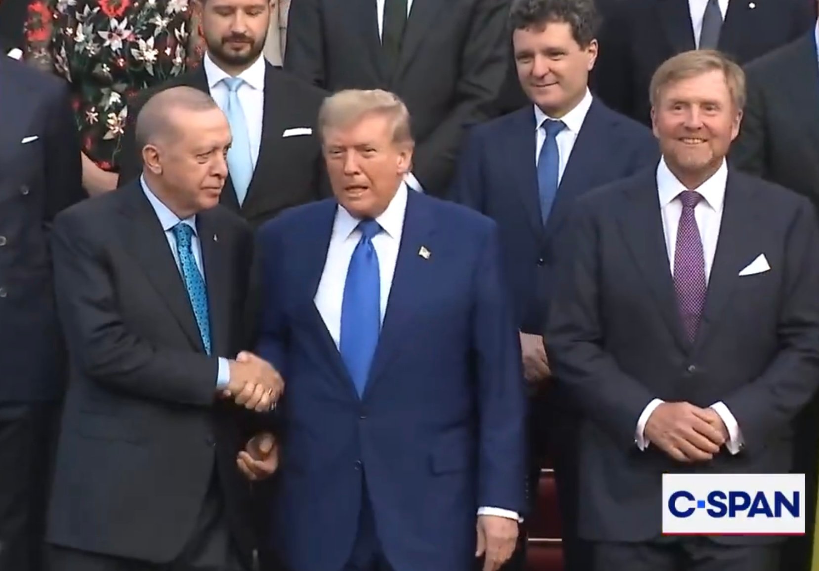 Το ΝΑΤΟ μετατρέπεται σε τσιφλίκι του Ερντογάν