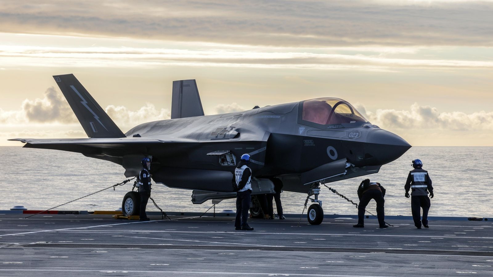 UK to buy nuclear-carrying jets