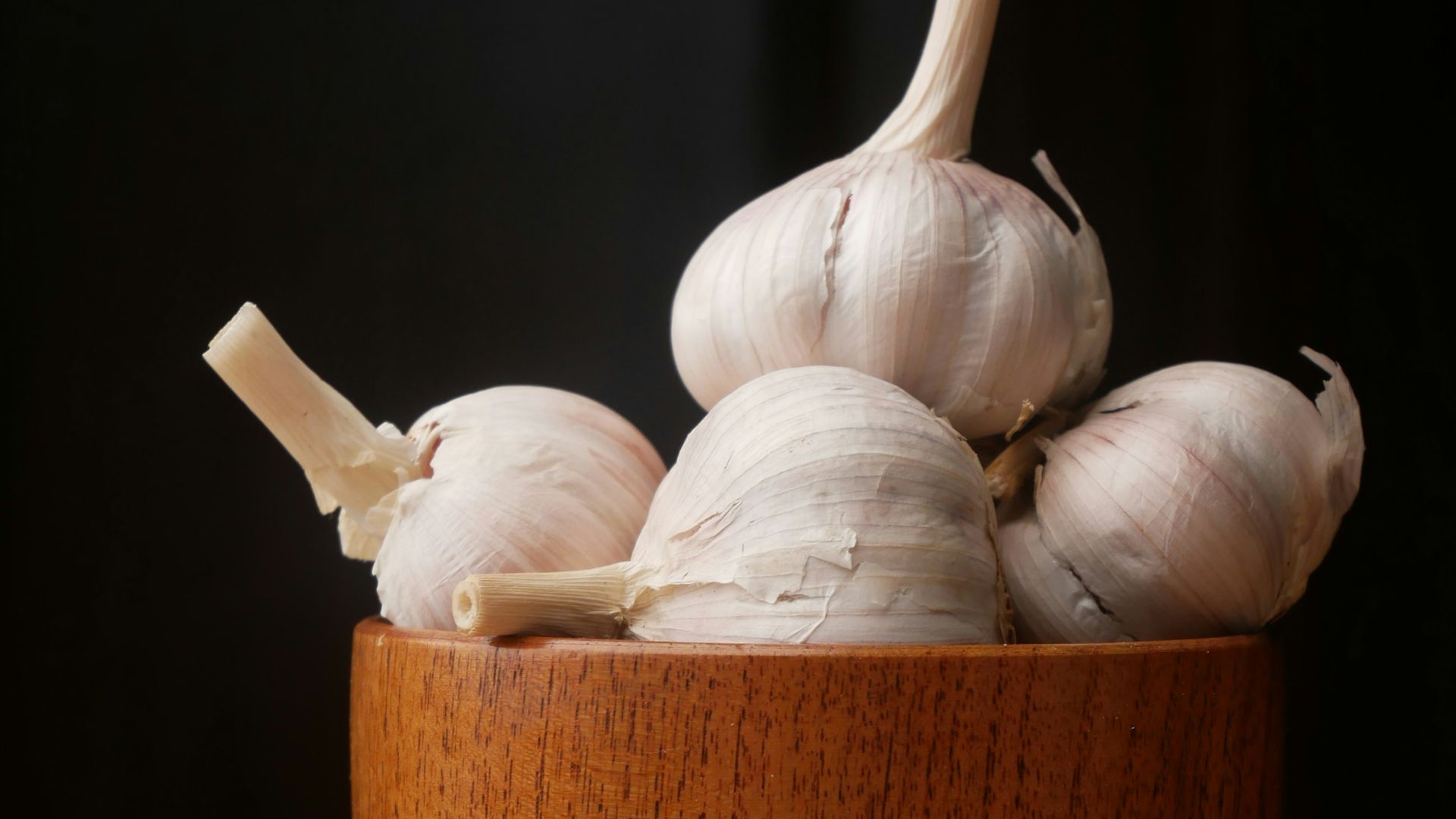 10 Foods to Lower Blood Pressure Naturally & 10 Common Foods That ...
