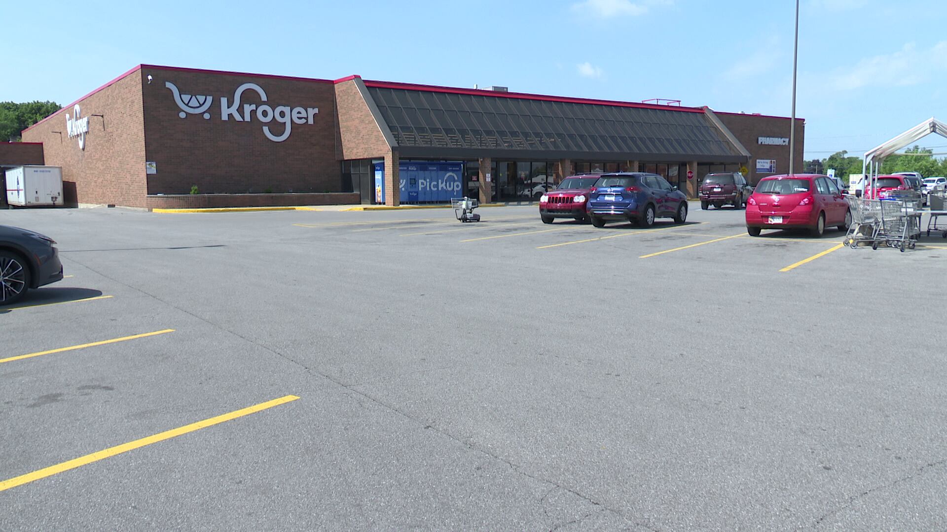 Kroger stores in South Bend, Elkhart mark down prices ahead of closing