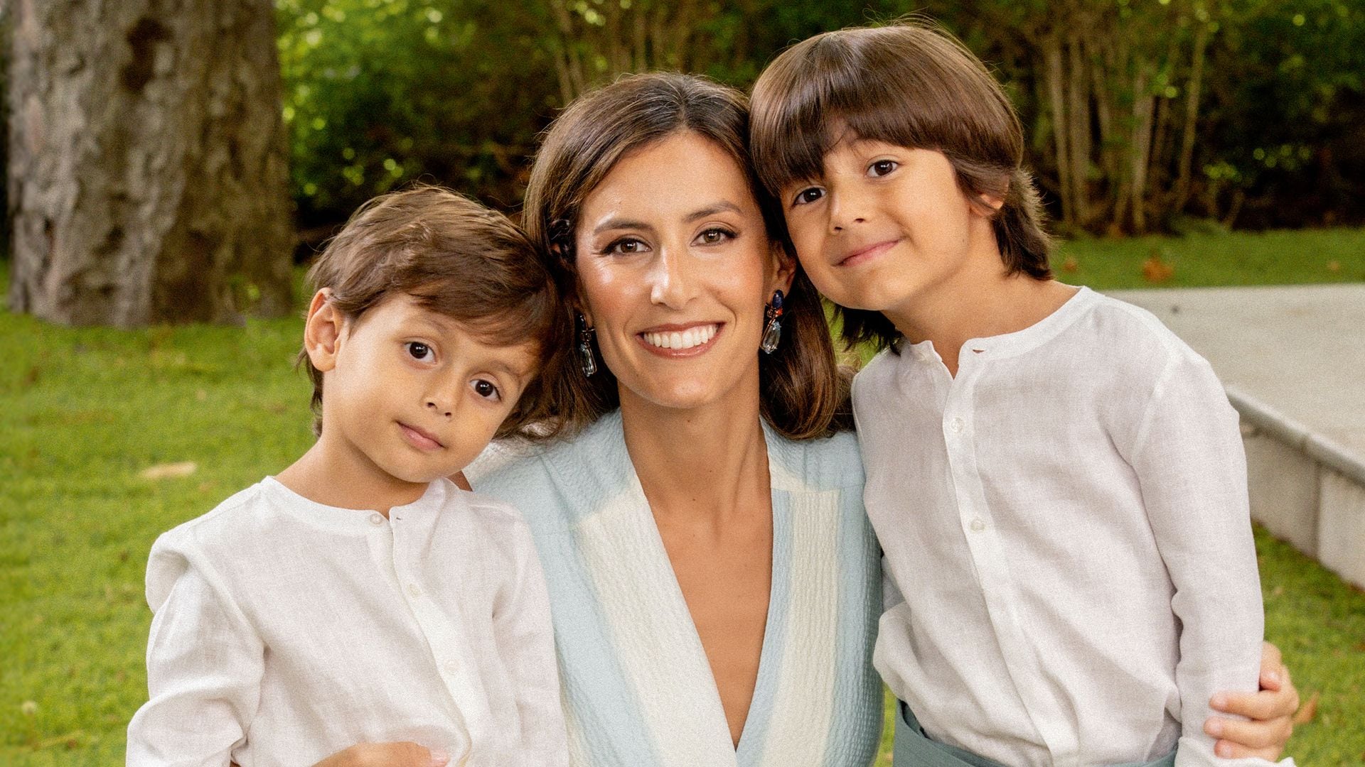 La innovación de Ana Boyer, en el bautizo de su hijo Martín: vestido ...