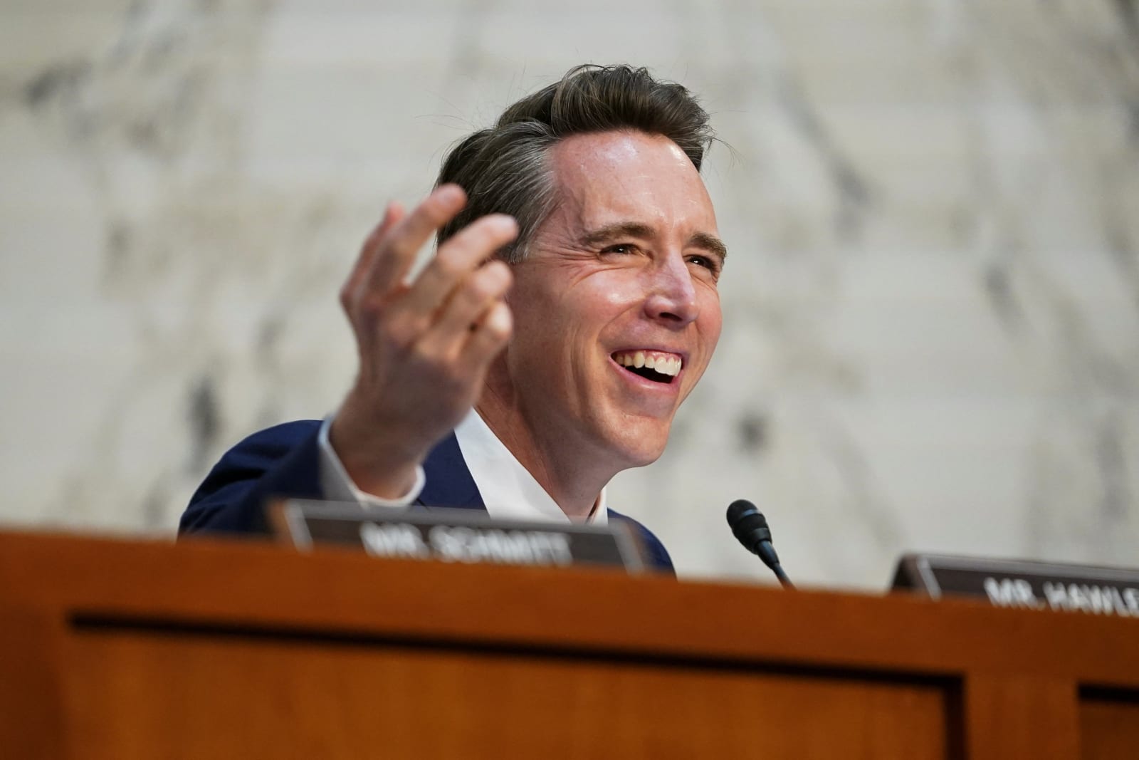 MAGA senator makes stunning U-turn after fierce opposition to GOP ...