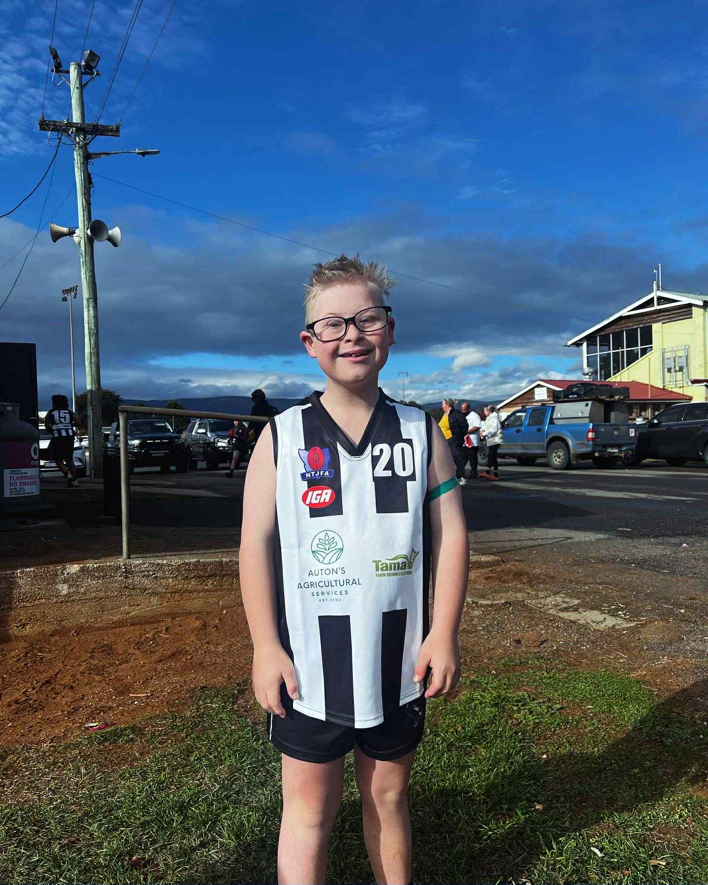 Scottsdale team sing happy birthday to Charlie Barrett