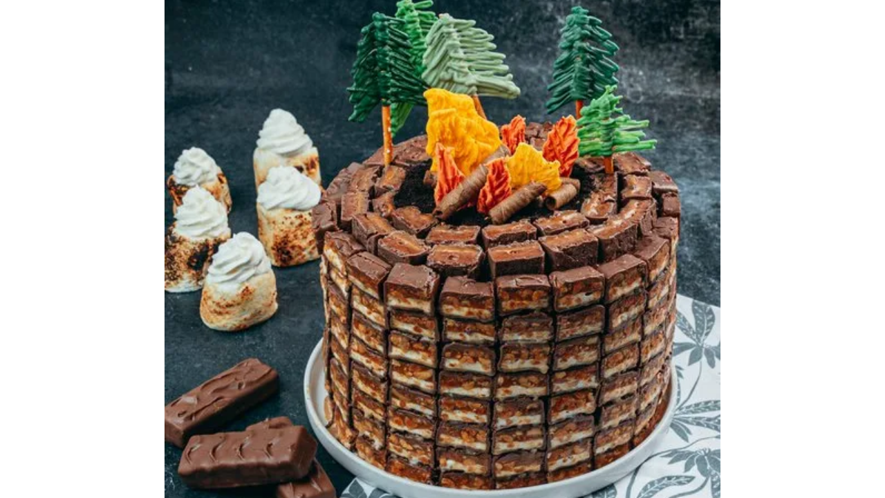 Snickers & Mars Bar Fire Pit Cake