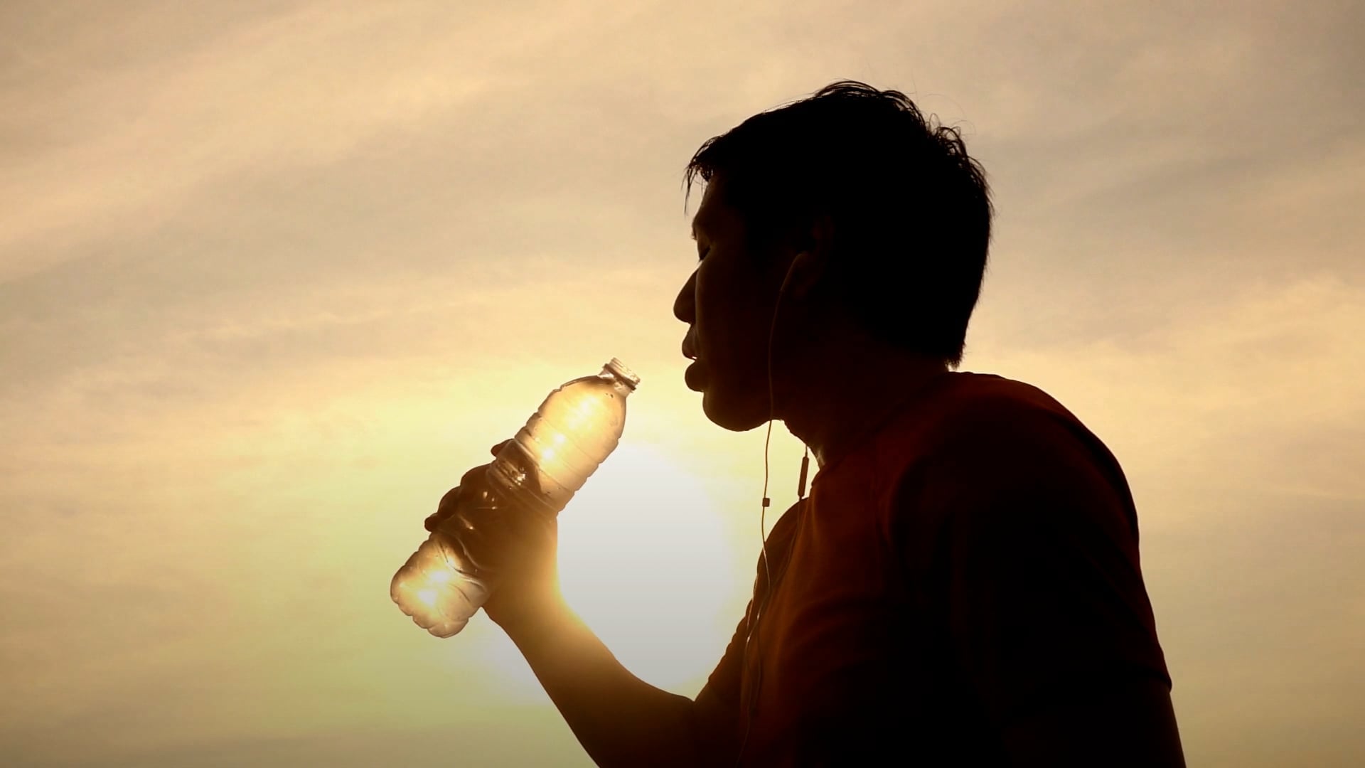 Quanto può sopravvivere il corpo umano senza cibo e acqua?