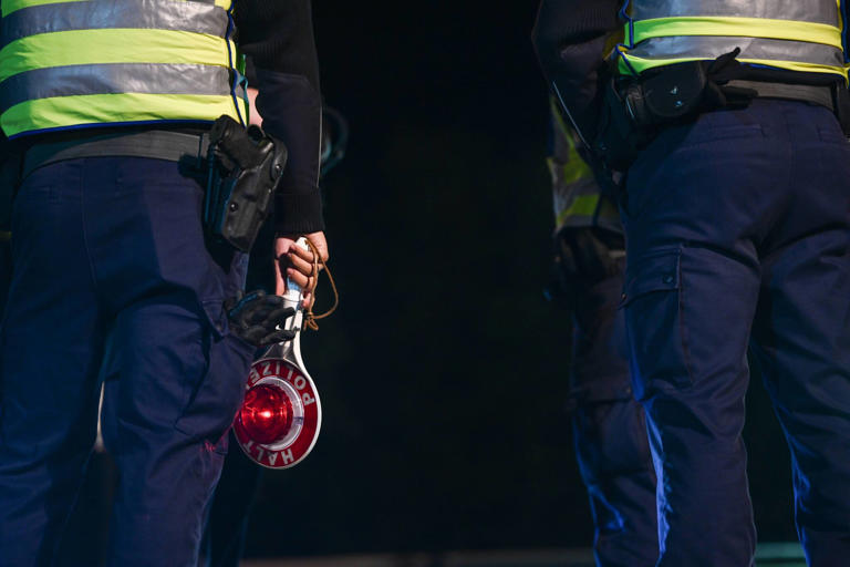 He pioneered the cellphone. It changed how people around the world talk ...