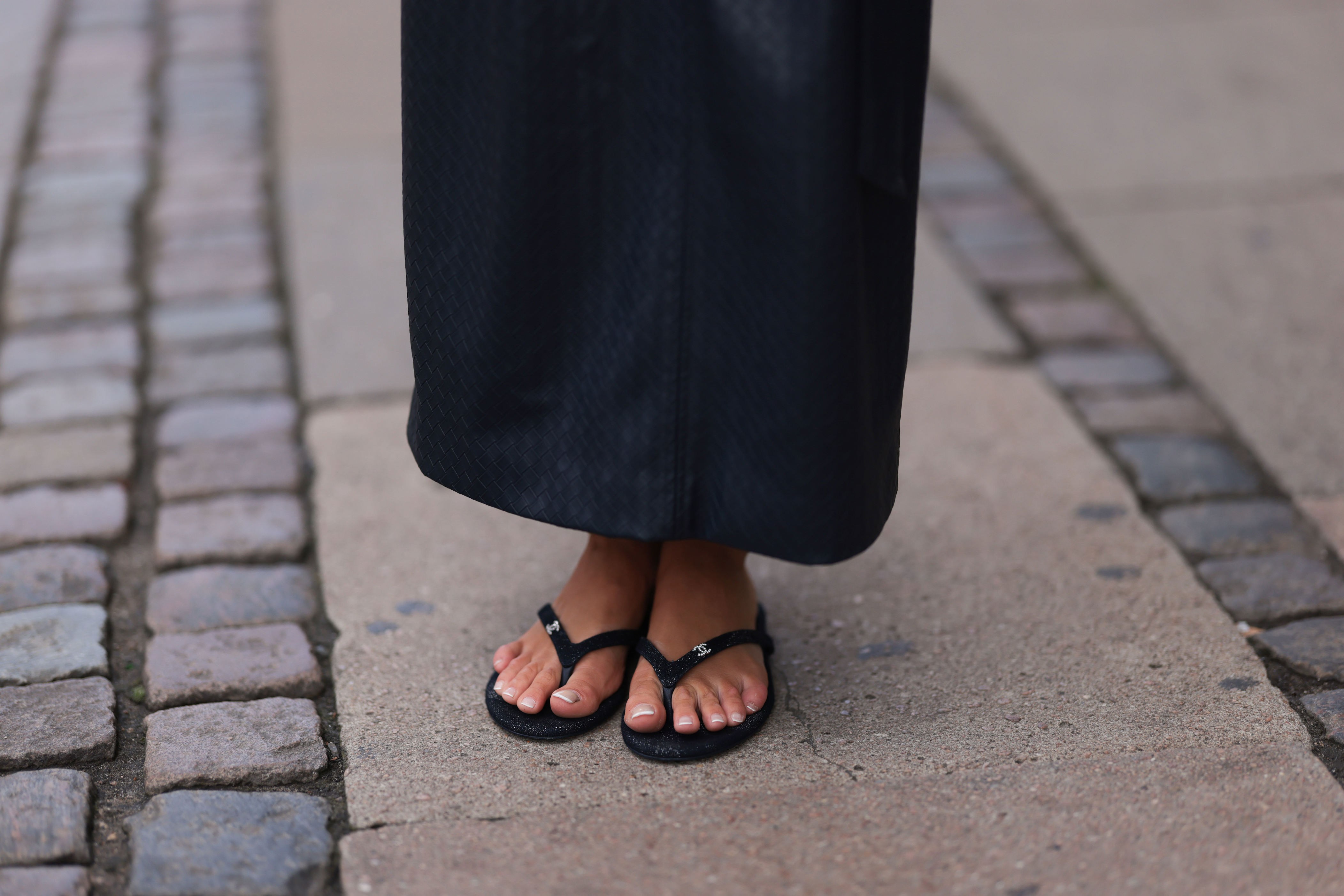 6 Maxi Dress And Sandal Combinations To Survive Summer In