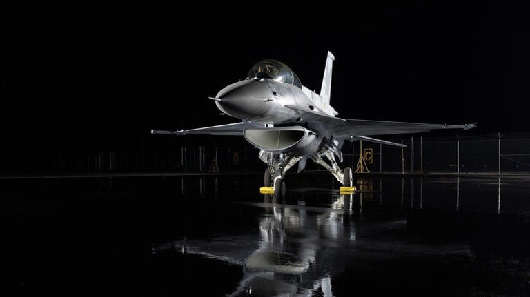Why Do Some Military Fighter Jets Have A Needle On The Front?