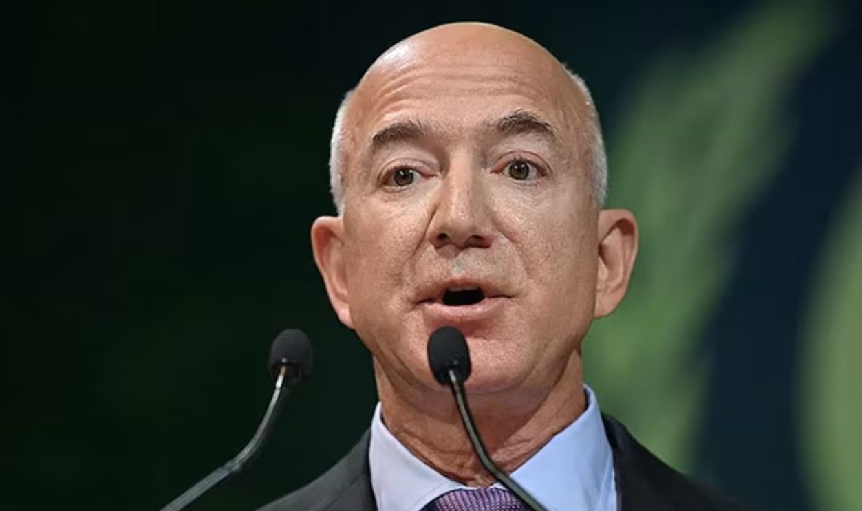 Amazon CEO Jeff Bezos's Path To Build A Business Giant From Scratch