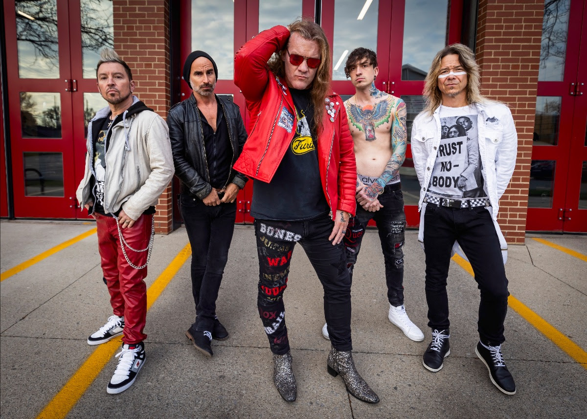 Former WWE icon's band announces Glasgow date - and you can join them ...