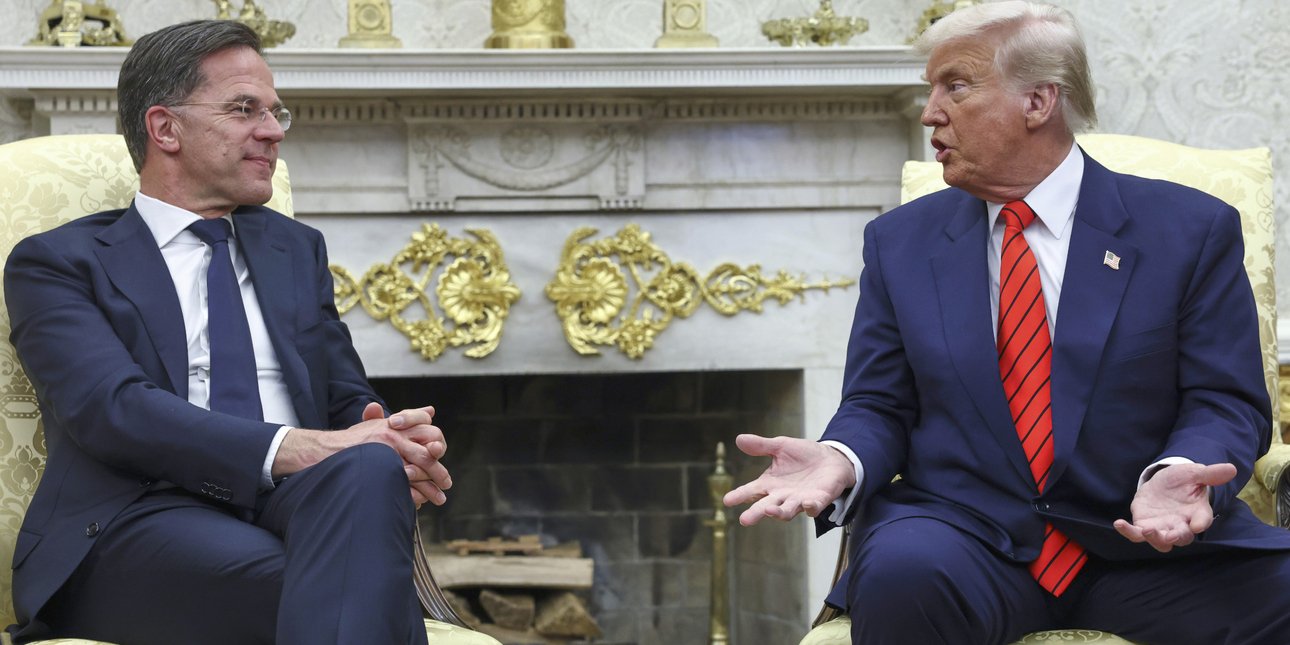 «Κολακεία άλλου επιπέδου»: Σάλος με το αποθεωτικό SMS του γγ του ΝΑΤΟ ...