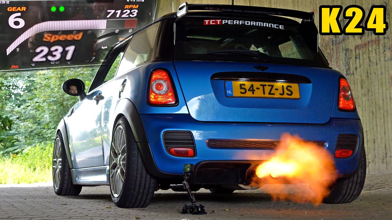 K24 MINI Spuwt Vlammen! | Topsnelheid op de Autobahn