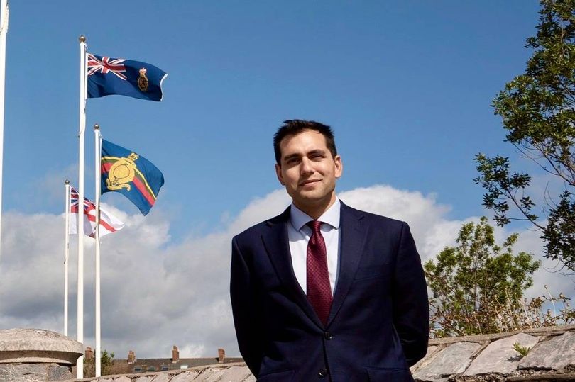 People are still inside Exmouth bomb evacuation zone