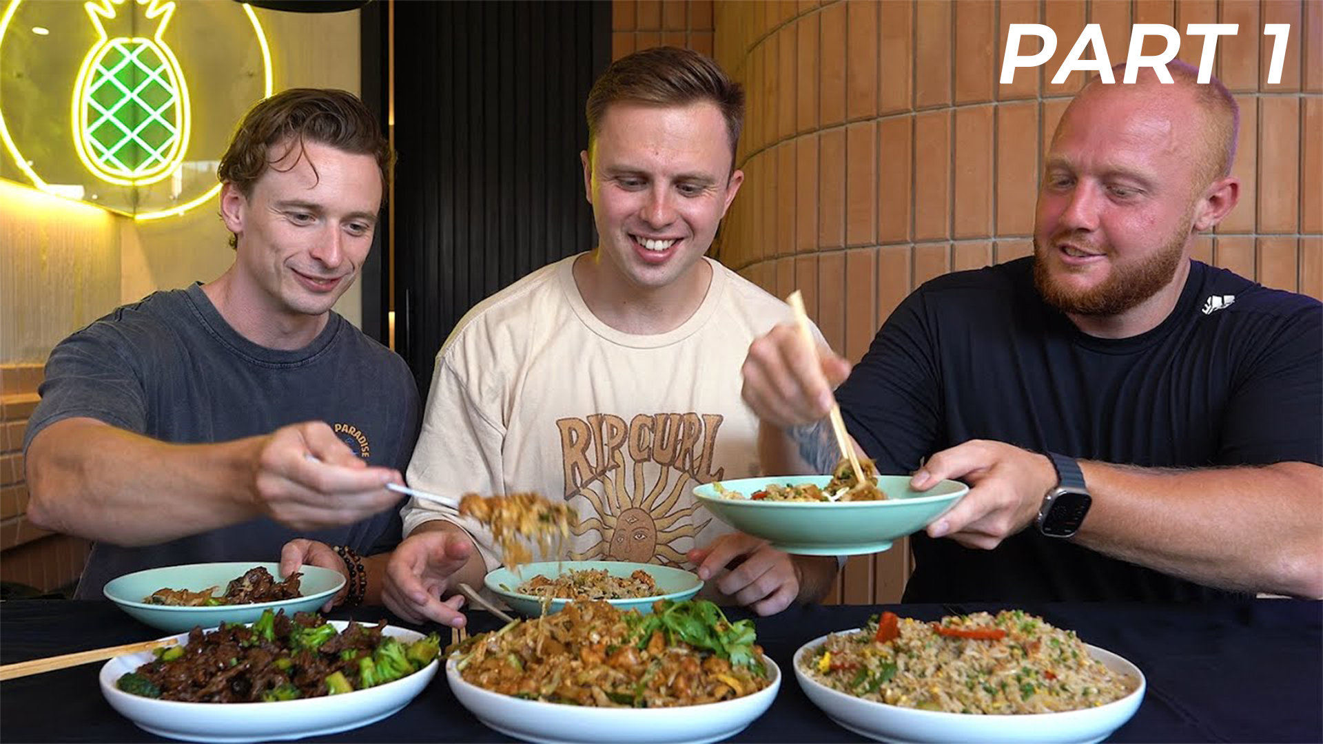 Nasi Goreng vs Pad Thai 🇮🇩🇹🇭 MUKBANG Begins! Which One Wins the First Bite?