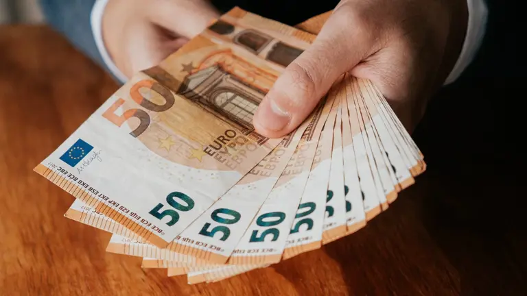 Nieuwe uitkeringsbedragen per 1 juli 2025: AOW, bijstand, Wajong & meer