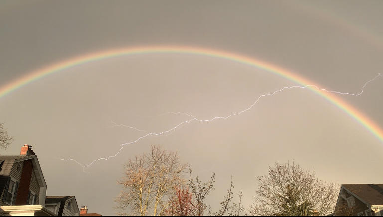 Lightning, rainbow appear to collide in breathtaking Ohio video