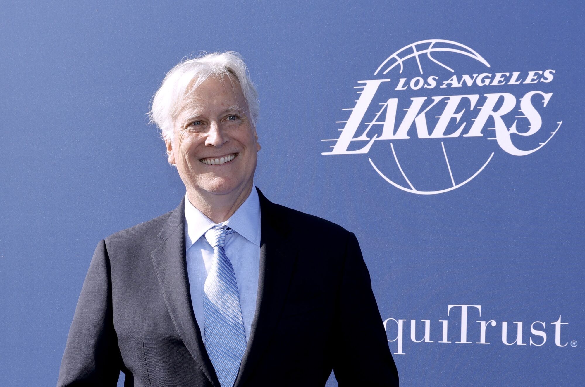 Los Angeles Lakers Confirms Majority Stake Sale to Mark Walter