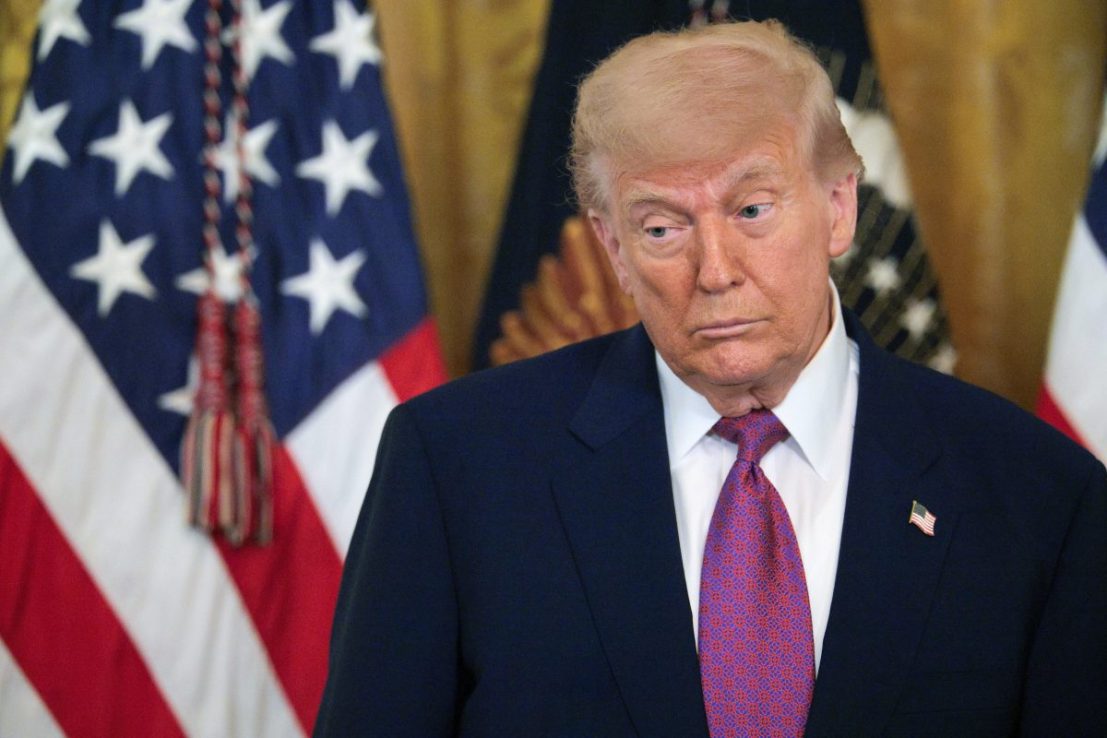 Global markets take a tumble as Trump pushes on with his trade war