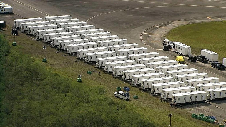 What if a hurricane hits ‘Alligator Alcatraz'? Florida drawing up ...