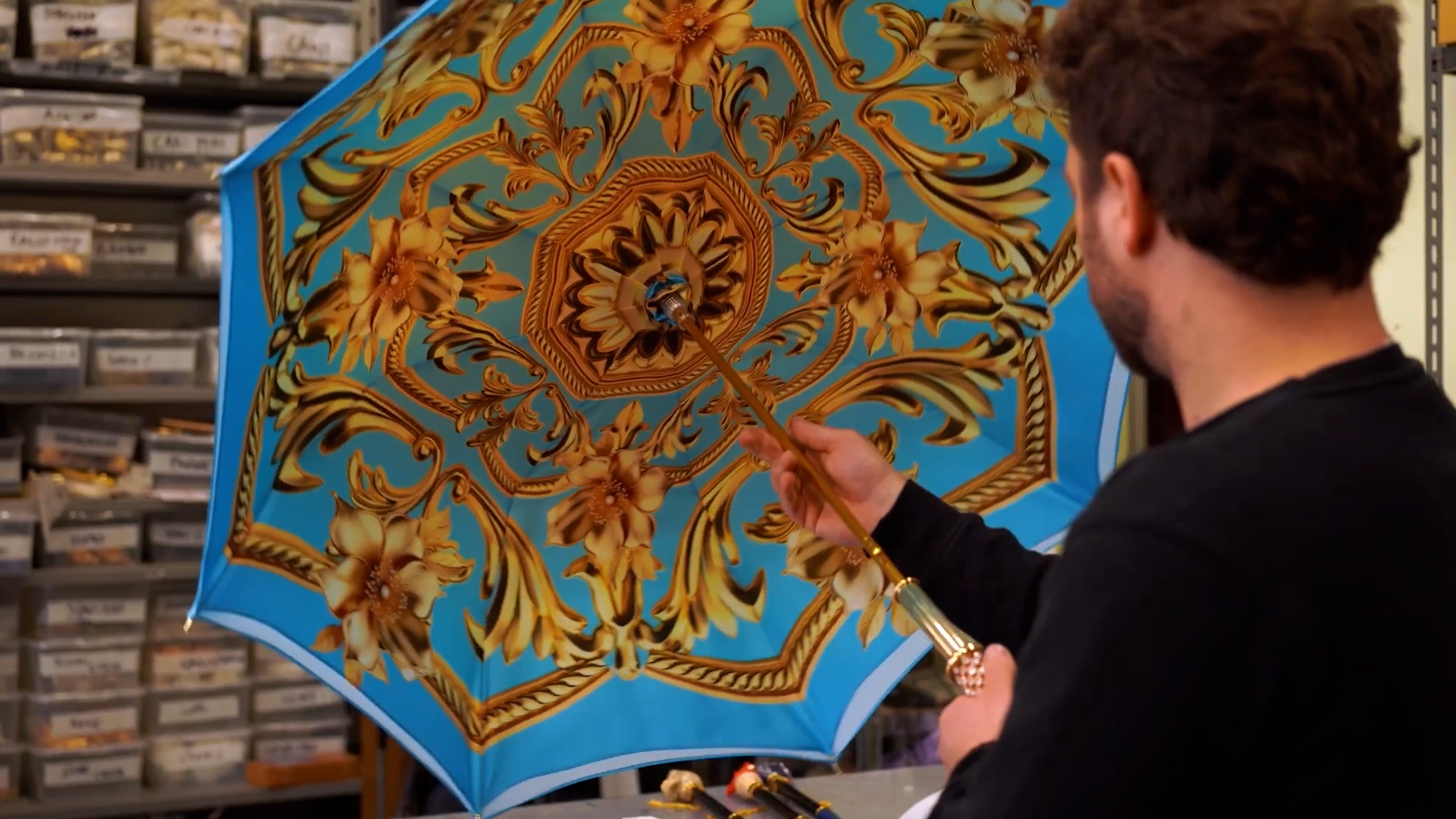 RAW VIDEO: British Designer Creates The World’s Most Expensive Parasol 2/2