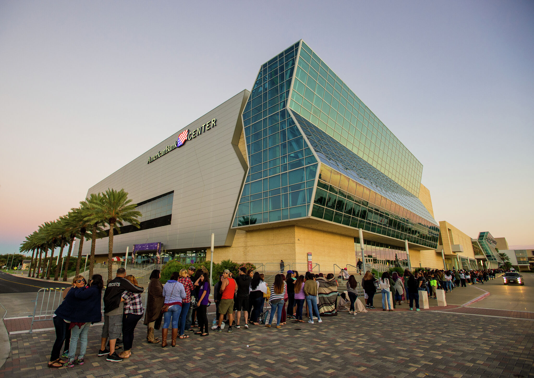 Thomas J. Henry loses bid to another law firm in Corpus Christi arena ...