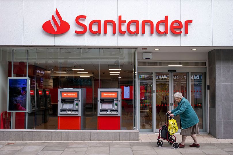 Santander cuts opening times of 36 locations amid bank branch closures