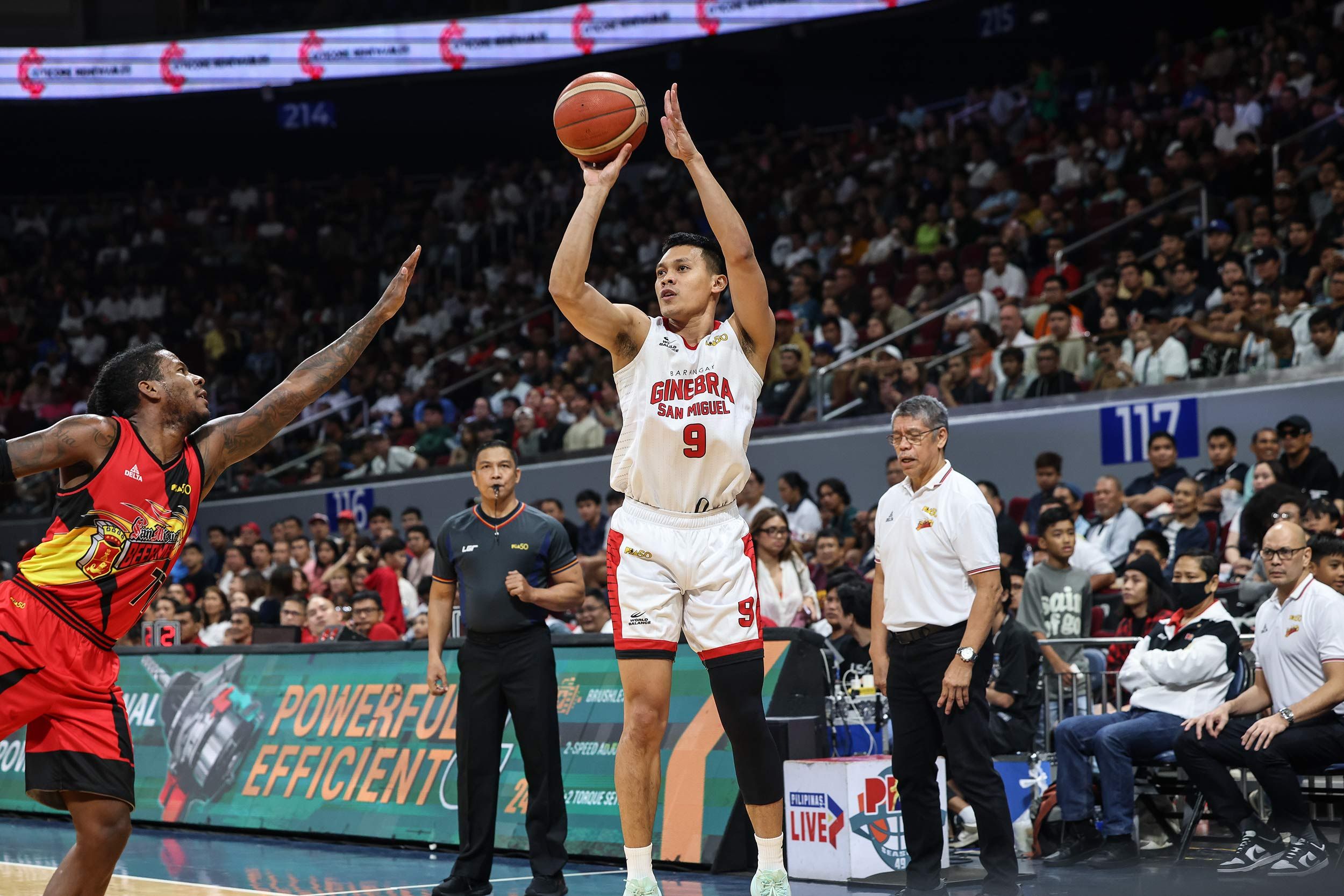 PBA: Ginebra completes comeback to draw first blood against San Miguel