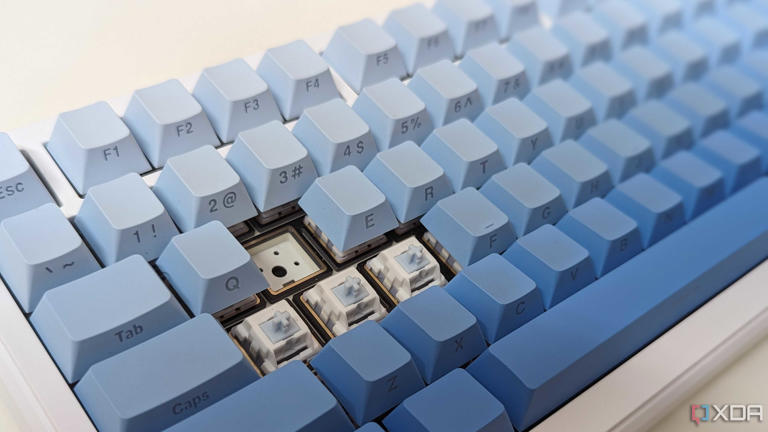 5 reasons mechanical keyboard beginners should go hot-swap