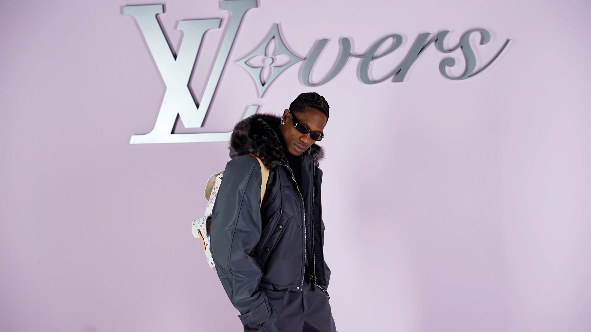 De Beats a Vision, Travis Scott foi nomeado o primeiro visionário ...