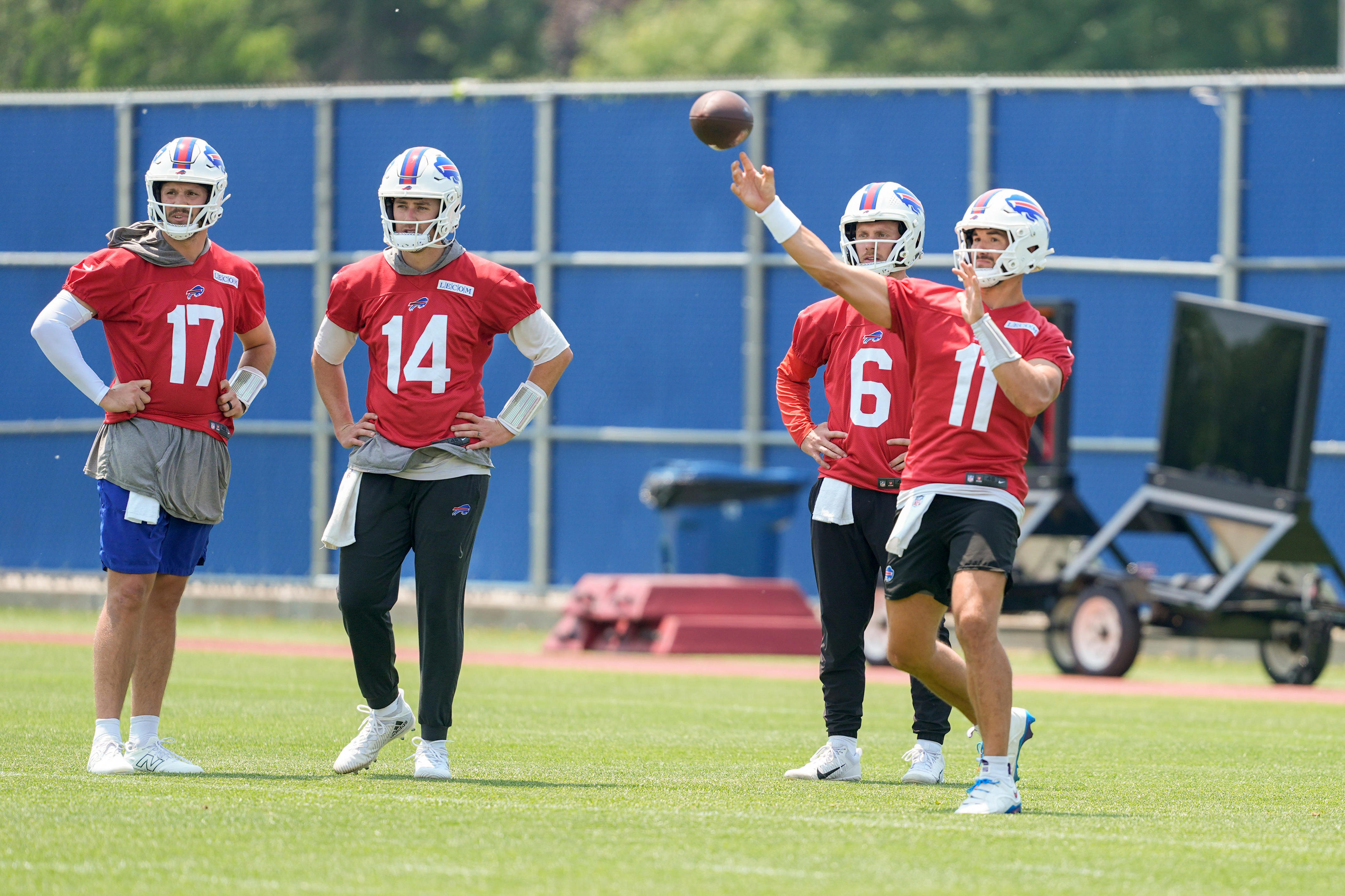 Kansas City Chiefs sign player off Buffalo Bills practice squad