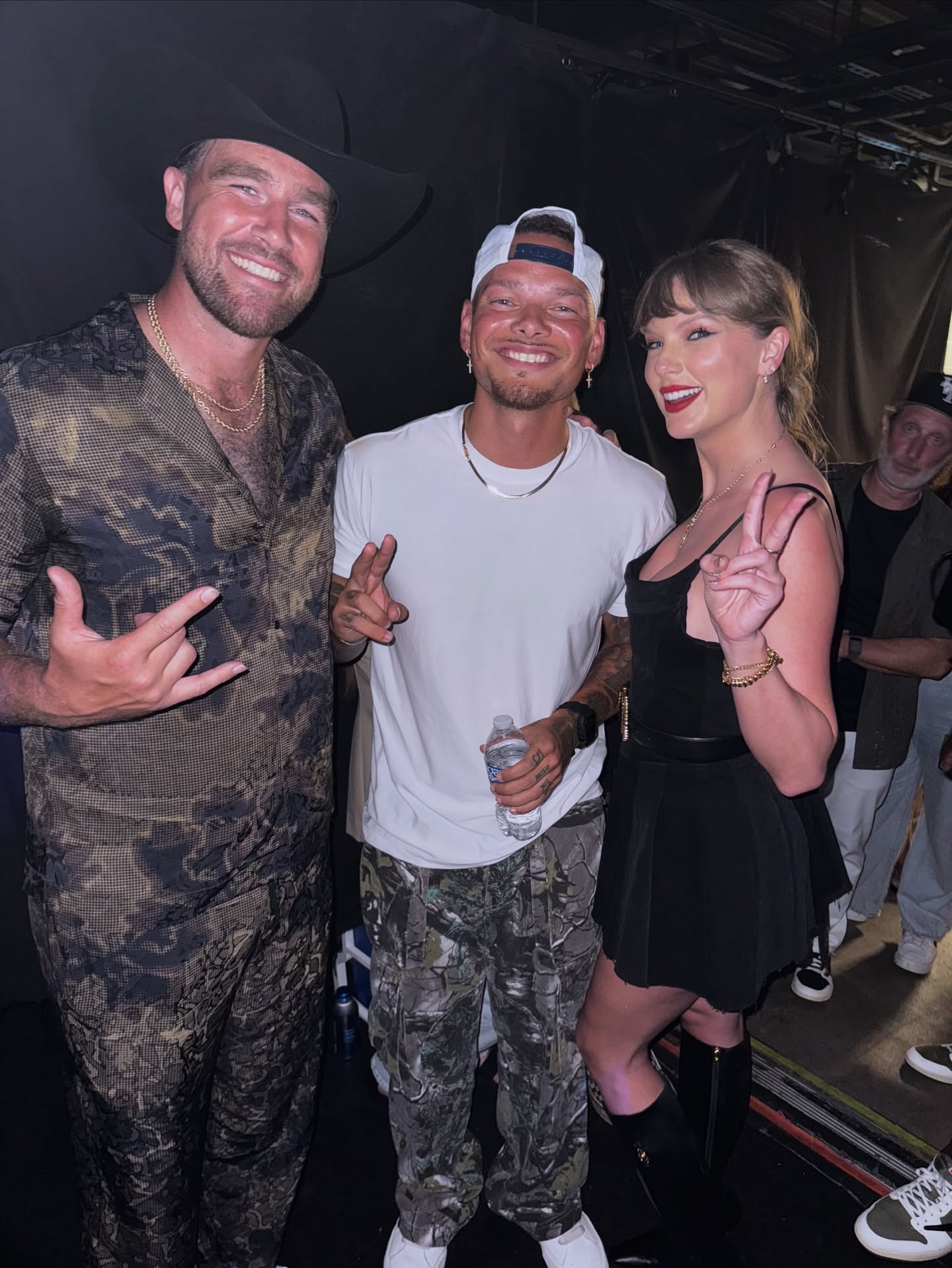 Kane Brown pokes fun at Taylor Swift’s surprise Nashville performance ...