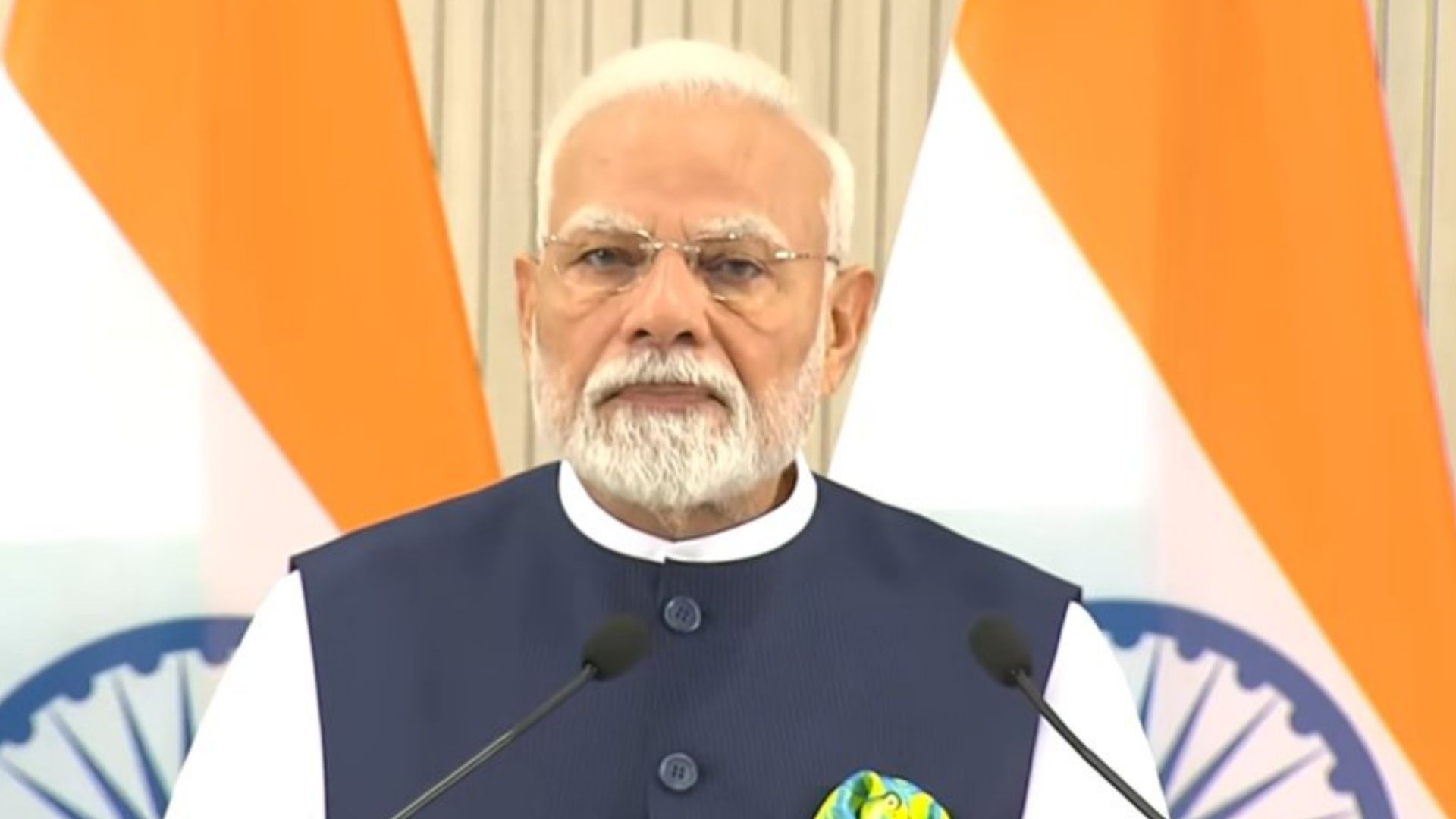 PM Modi's 'Secret Meetings' During The Emergency: Excerpts From ‘The ...