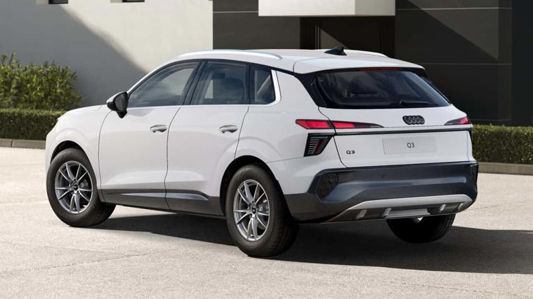 Does The New Audi Q3 Base Model Look Posh Enough to Earn Its Badge?