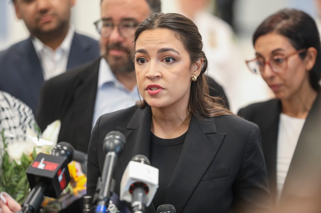 NY pol dismantles AOC’s ‘Bronx girl’ tough talk with one old yearbook photo