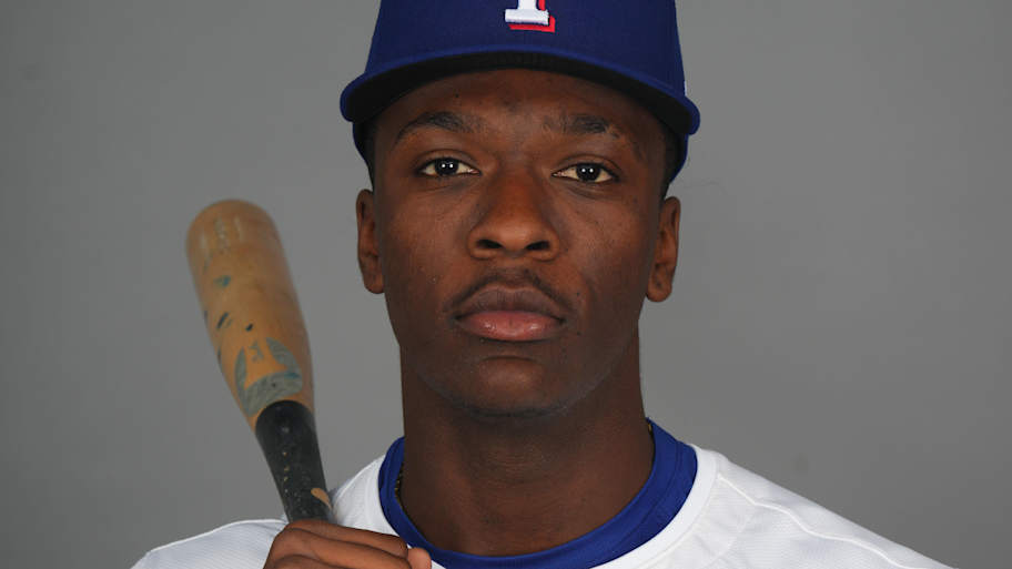 Rangers’ top prospect showcases speed and pop in MLB Pipeline spotlight