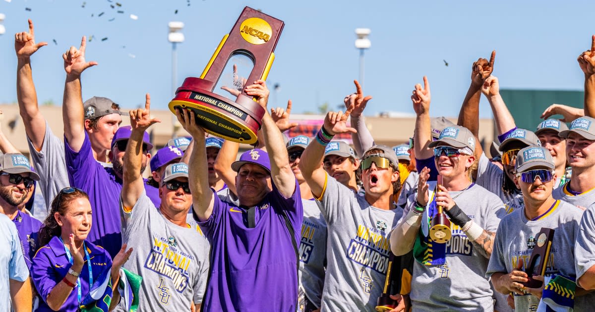 Jay Johnson named 2025 National Coach of the Year after leading LSU to ...