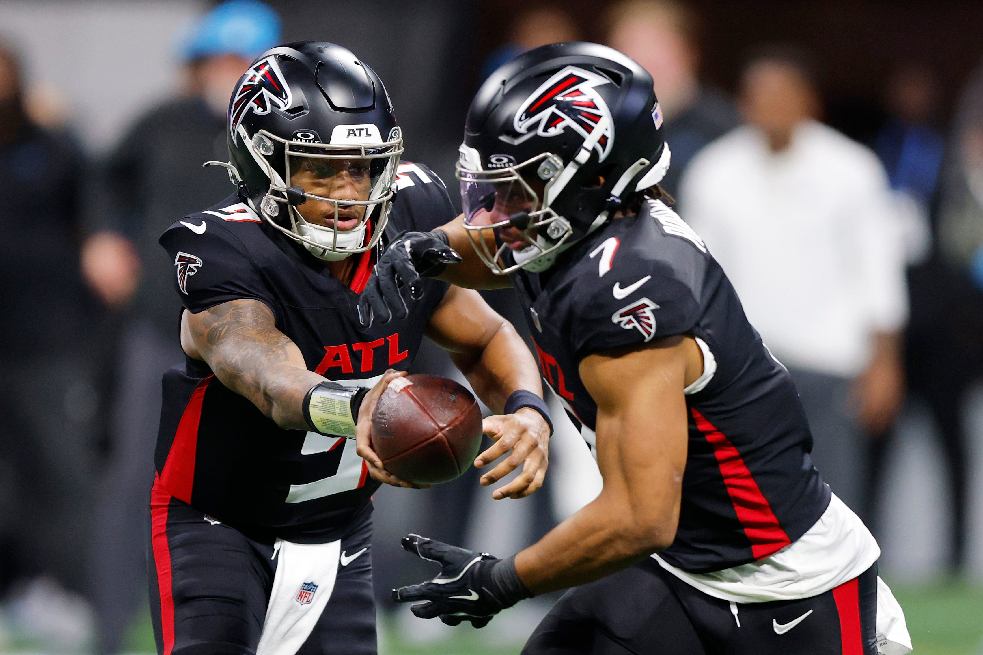 Atlanta Falcons updated roster with uniform numbers for each player