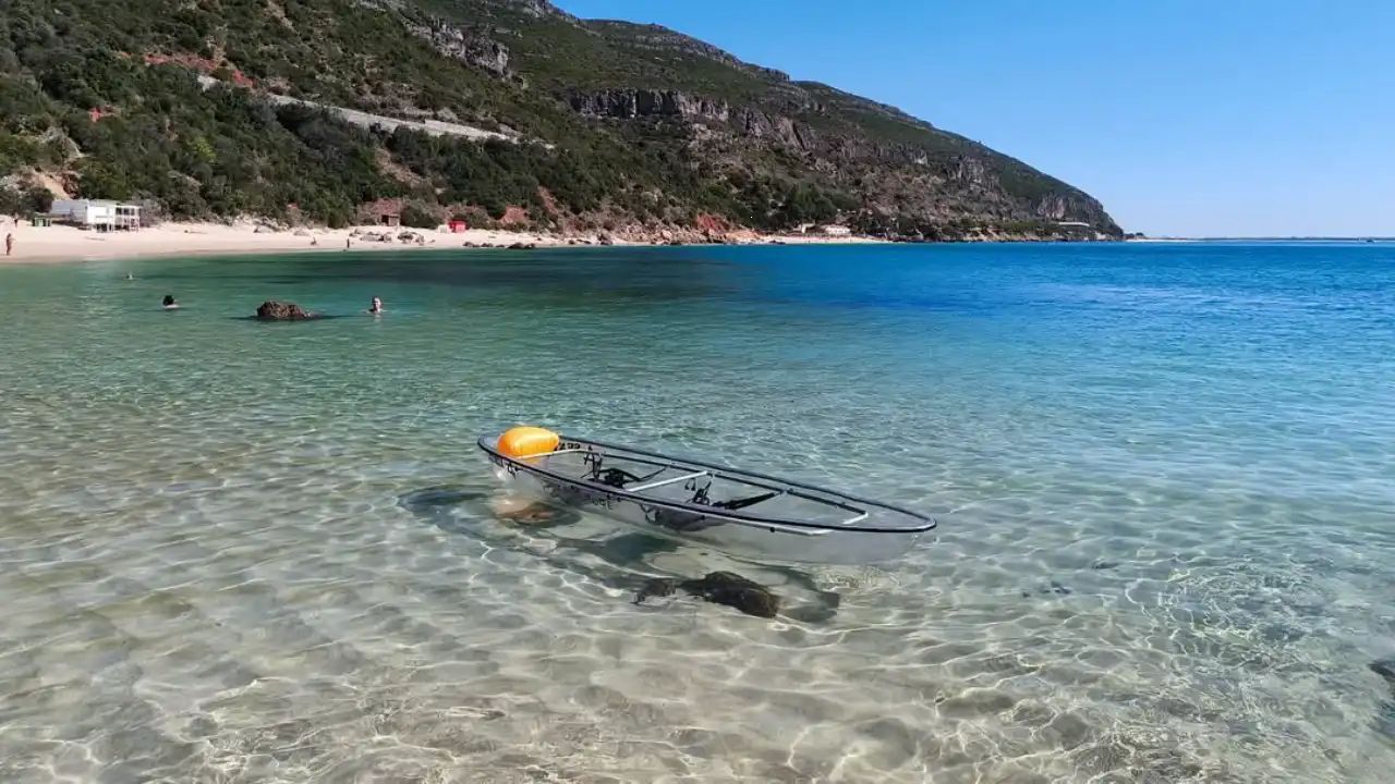 Barcos virais das Maldivas chegam a Portugal... E estão a 45 minutos de ...