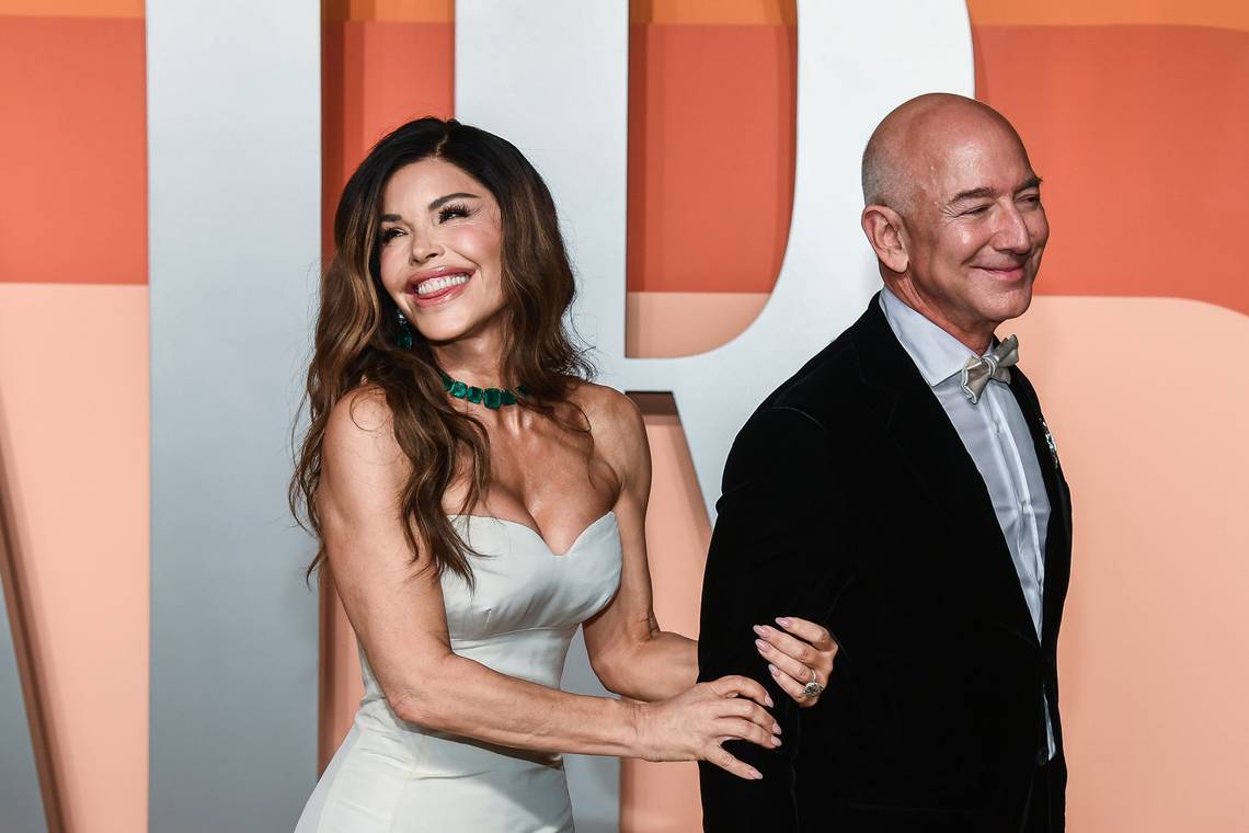 The Internet got a hold of Jeff Bezos' wedding invite. It's not what ...