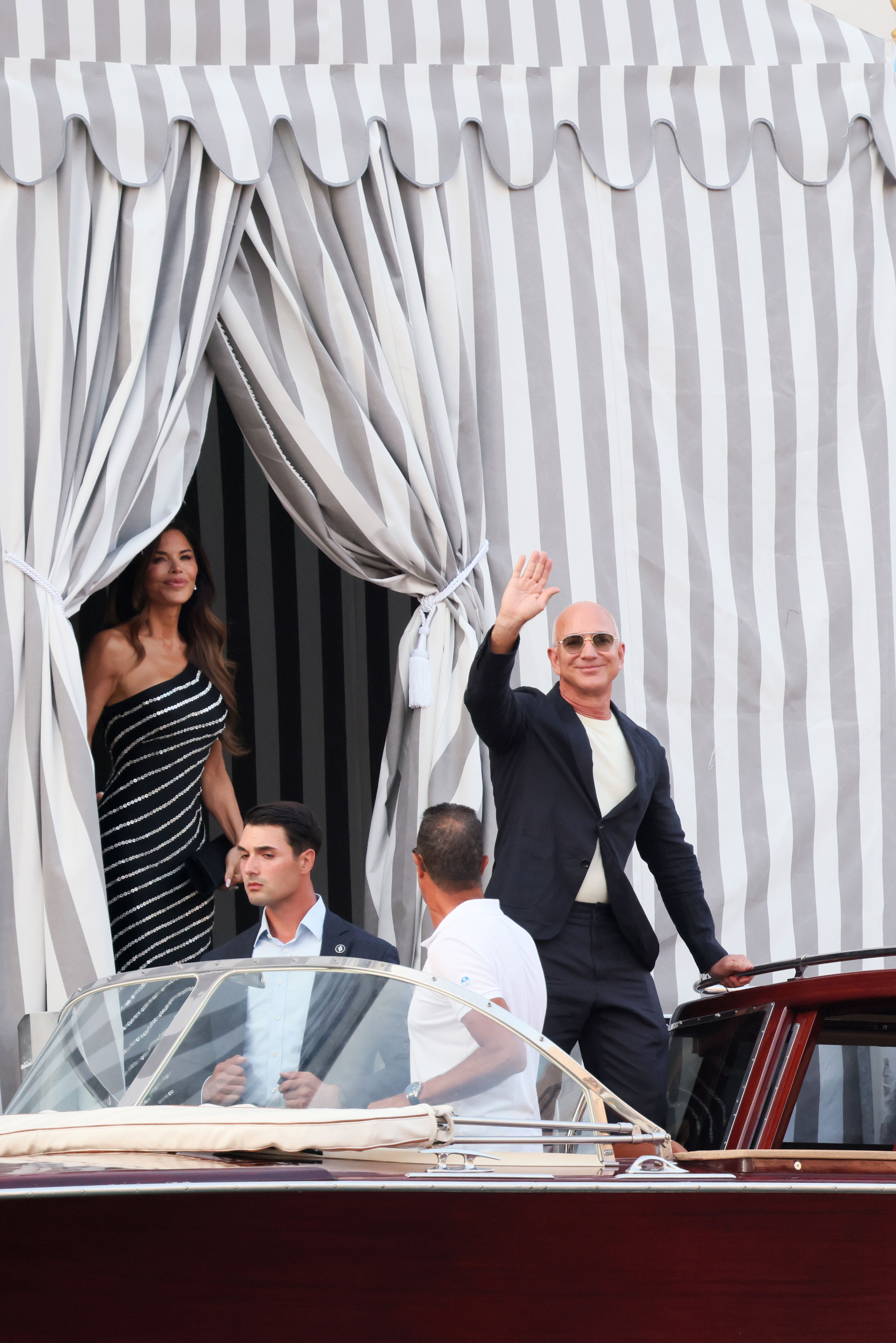 Jeff Bezos and Lauren Sánchez keeping A-list guests in the dark about ...