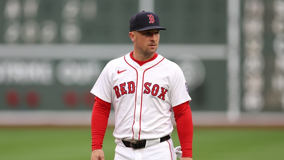 Alex Cora drops bombshell injury updates on Alex Bregman, Kutter Crawford