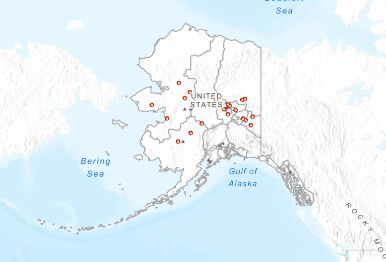 Alaska's largest wildfires of year rage after 31,000 lightning strikes ...