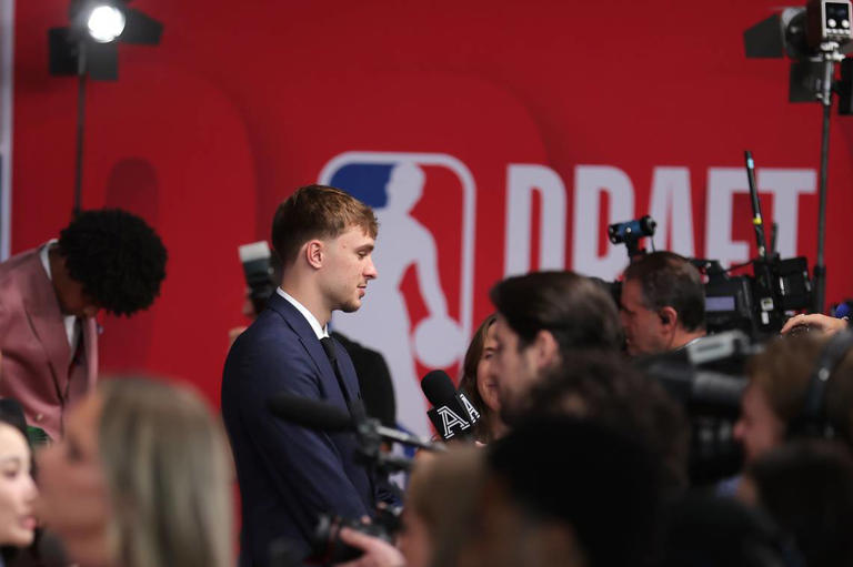 Dallas Mavs select Duke product Cooper Flag with No. 1 pick in 2025 NBA ...