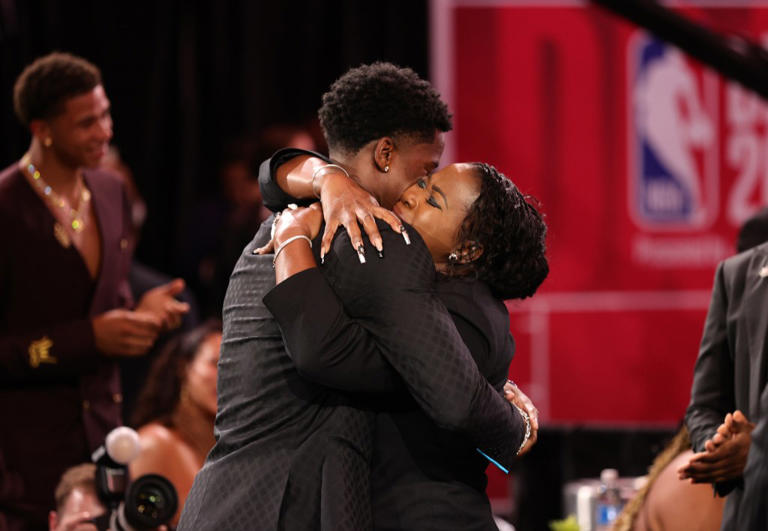 76ers select V.J. Edgecombe with pivotal No. 3 pick in 2025 NBA Draft