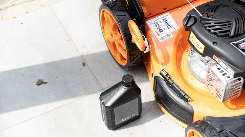 The Best Method For Changing Your Lawn Mower Oil